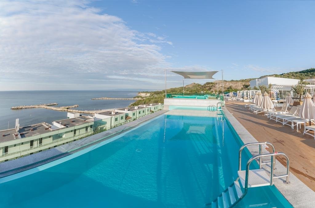 WHITE LAGOON | EXIM TOURS